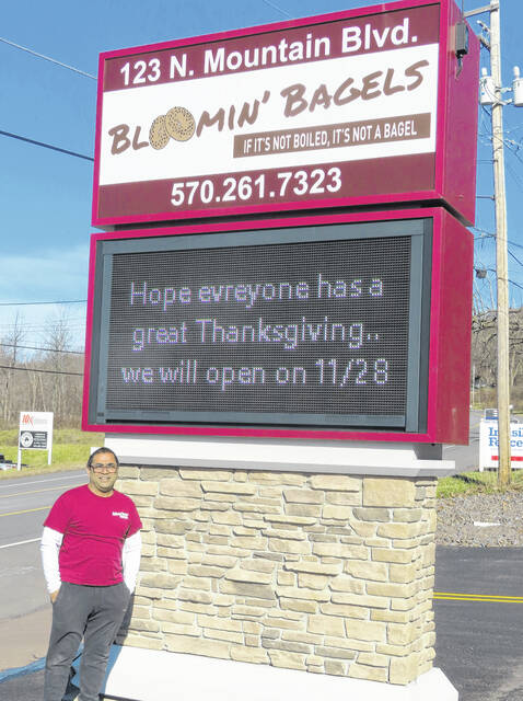 Bloomin’ Bagels set to open Monday - Mountain Peaks